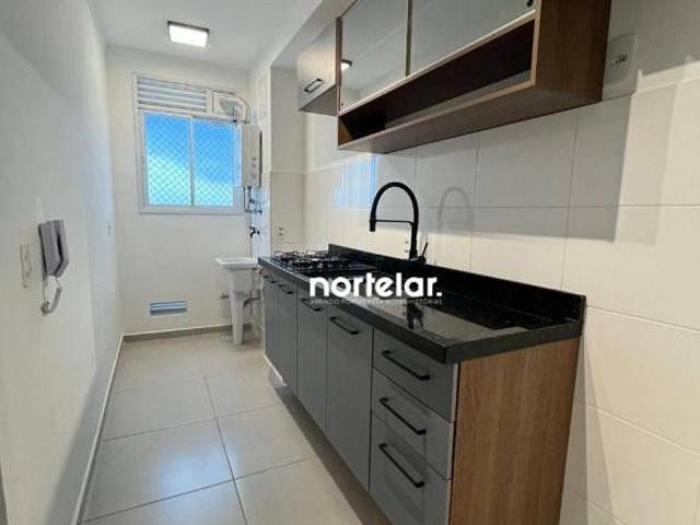 Este apartamento de 2 dormitórios, foi totalmente automatizado, oferecendo controle moderno de ilumi