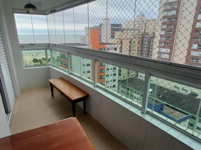 Este excelente apartamento de 2 dormitórios, sendo 1 suítes, está localizado em andar alto, proporci