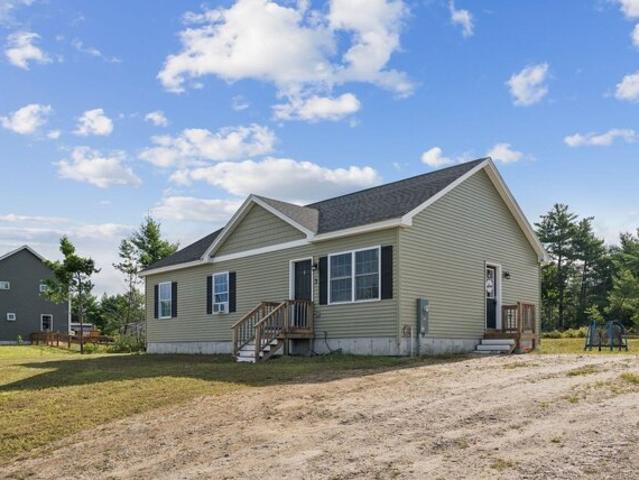 Estes Dr, Standish, Home For Sale