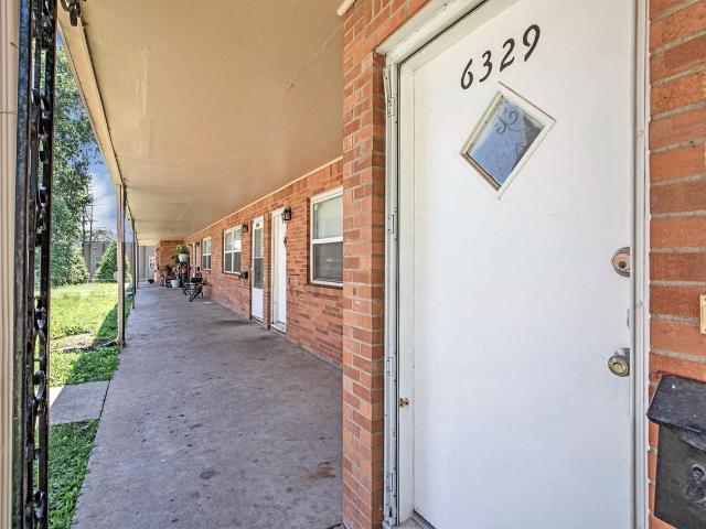 Estes on Ash 2 Bedroom Apartment for Rent at 6315 Ash Ave, Raytown, MO 64133