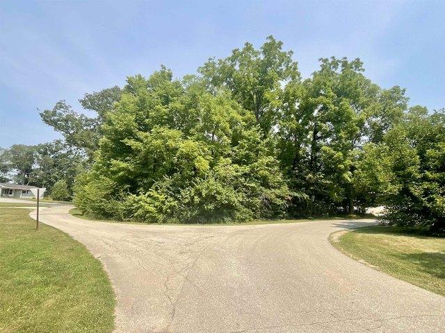 Esterbrock Dr, North Webster, IN 46555