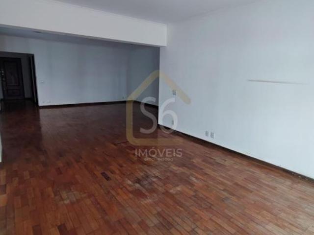Esther Apartamento 187m² 3 dormitórios, sendo 1 suíte, banheiro de serviço, 1 vaga de garagem