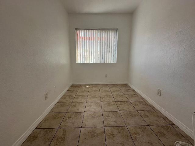 Esther LB 3 Bedroom Apartment for Rent at 405 E Esther St, Long Beach, CA 90813 Central Long Beach