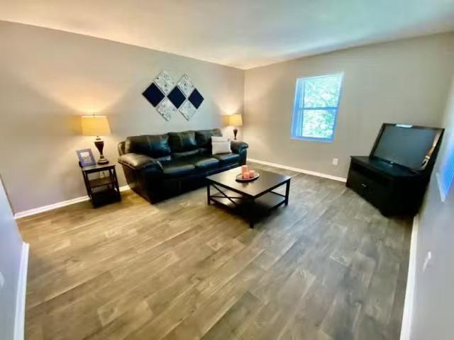 EP 2/1 Eagle Pines
