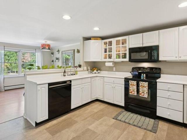 Ephraim Tyler Way Unit,kennebunk, Condo For Sale