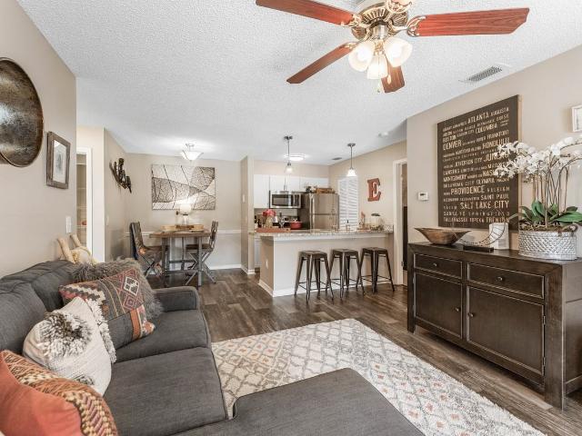 Epic Apartments 1 Bedroom Apartment for Rent at 1420 New Bellevue Ave, Daytona Beach, FL 32114