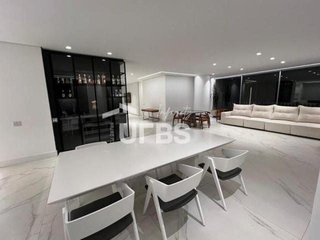 Epic City Home Apartamento 4 quartos, sendo 4 suítes