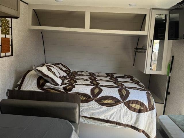 Epic Rv FOR RENT! No pets
