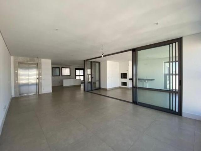 EPIC R$ 2.400.000 Apartamento à venda, 3 suítes e 3 vagas, 207 m², Analisa Permuta, Gleba Palha