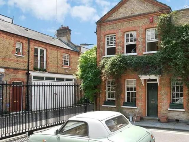 Epirus Mews, London, SW6 7UP, United Kingdom | 1 bed house for rent #126325616 | Rentberry