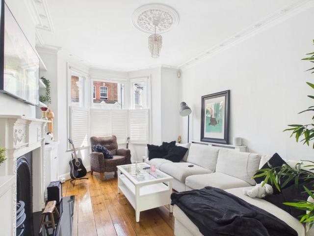 Epirus Road, Fulham 5 bed house to rent £6,500 pcm £1,500 pw