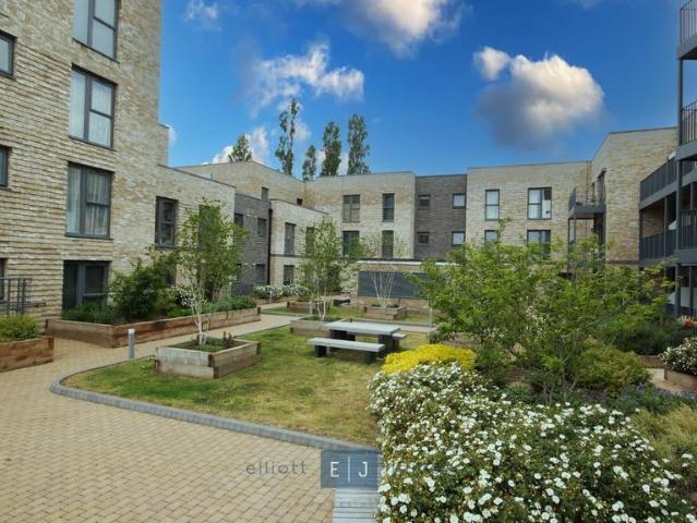 Epping Gate, Loughton IG10 1 bed apartment to rent £1,795 pcm £414 pw