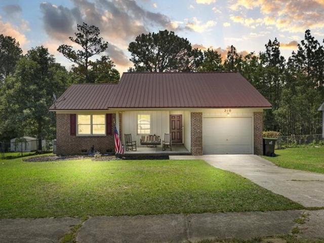 Eppingdale Dr, Spring Lake, Home For Sale