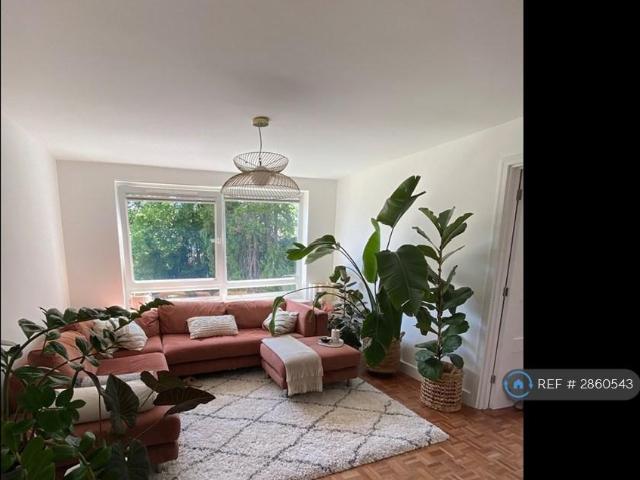 Epsom Road, Croydon, CR0 2 bed flat to rent £1,700 pcm £392 pw