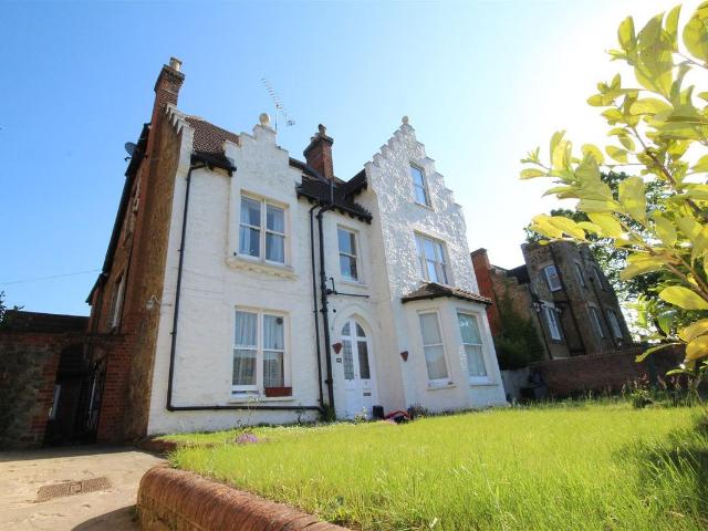 Epsom Road, Guildford GU1, 2 bed flat to rent, £1,600 pcm | PrimeLocation