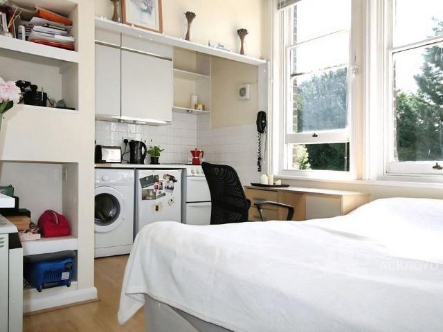 Epsom Road, Guildford, Surrey, GU1 3LD