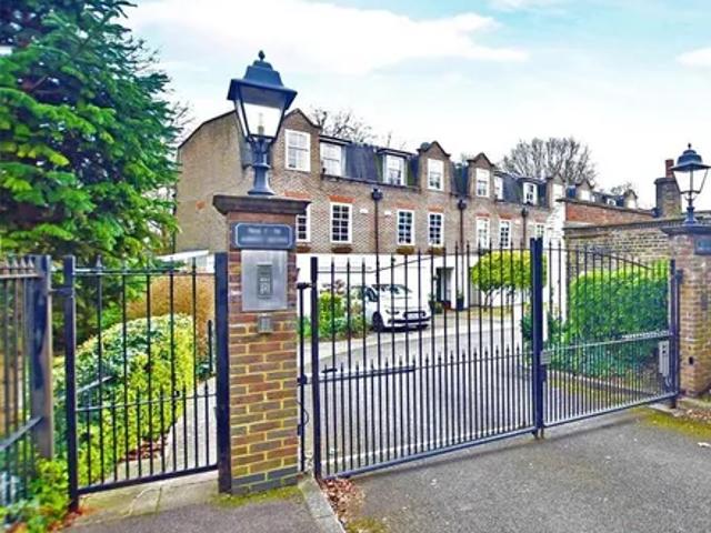 Epworth Road, London, TW7 5BN, United Kingdom | 3 bed apartment for rent #140801574 | Rentberry