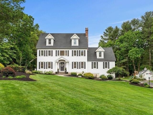 Equestrian Dr, North Reading, Home For Sale