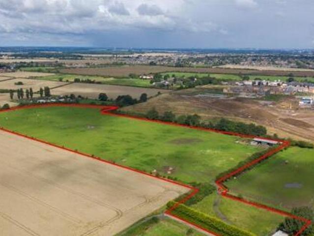 Equestrian Facility For Sale In New Waltham, Grimsby