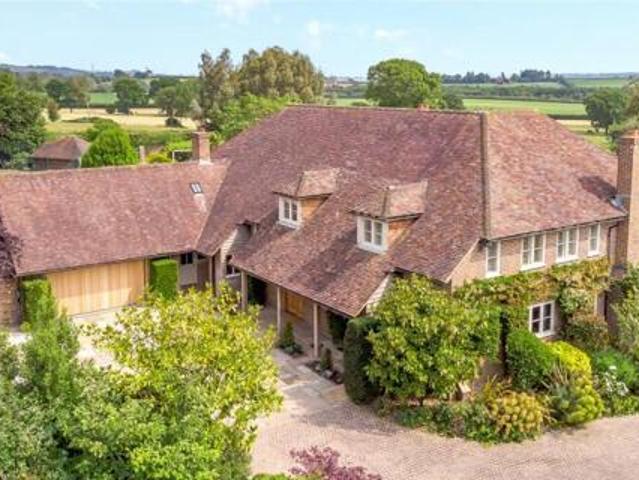 Equestrian Facility For Sale In Ashford, Kent