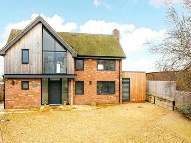 Equestrian Facility For Sale In Buckingham, Buckinghamshire