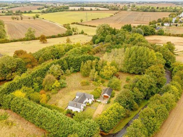 4 bedroom detached house for sale in Danby Hill, Lincoln, Lincolnshire, LN2