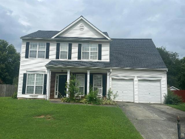 Equestrian Way NE