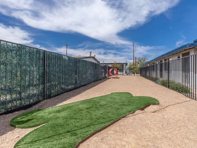 Equinox on Prince Apartments 2 Bedroom Apartment for Rent at 1625 E Prince Rd, Tucson, AZ 85719 Campus Farm