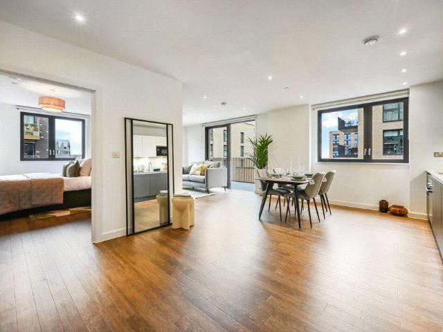 Equipment Works, 2 Vanguard Wy, E17 2 bed apartment to rent £2,850 pcm £658 pw