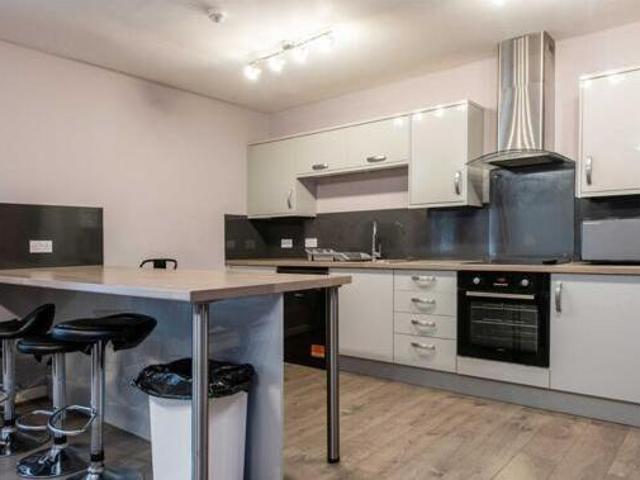Equitable House, South Parade, 4 Bedroom Apartment