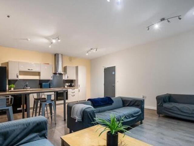 Equitable House, South Parade, 4 Bedroom Apartment