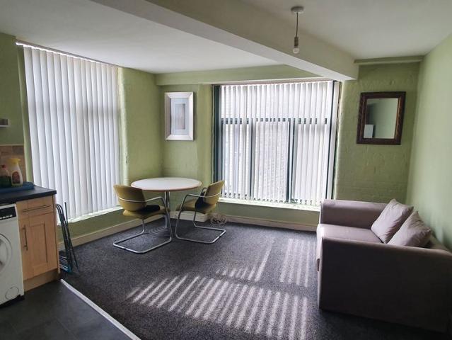 Equity Chambers, Bradford BD1, 2 bed flat to rent, £650 pcm | PrimeLocation