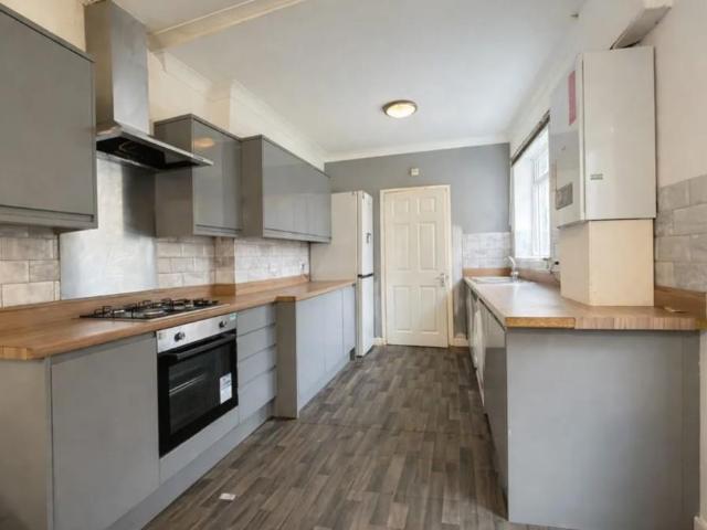 Equity Road, West End, Leicester, LE3 5 bed terraced house to rent £1,795 pcm £414 pw