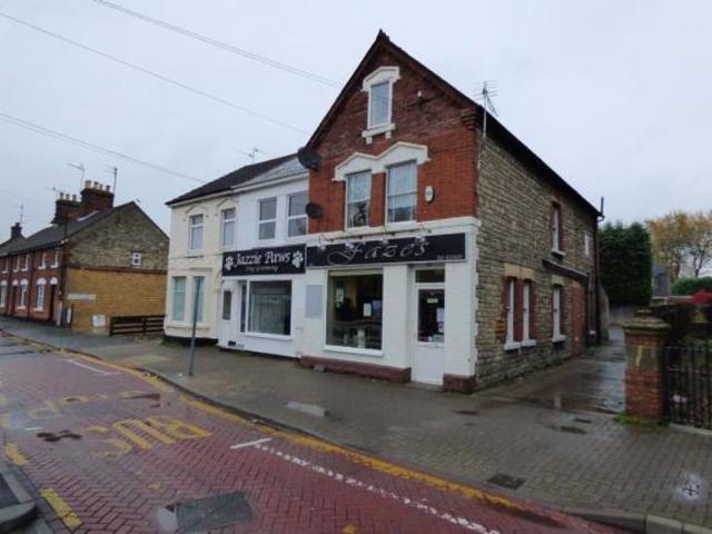 Ermin Street, Stratton St. Margaret, Swindon SN3, 1 bed flat to rent, £725 pcm | PrimeLocation
