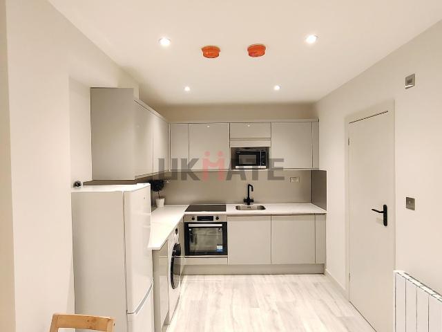 Ernest Street, London E1, Room to rent, £1,089 pcm | PrimeLocation