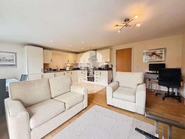 Ercolani Avenue, High Wycombe, HP13