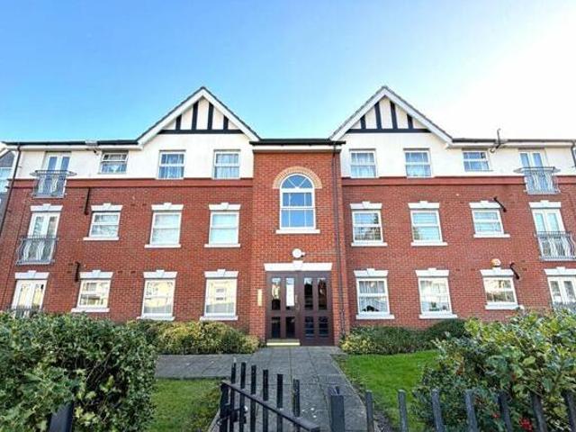Erdington, Sycamore Close, Birmingham, 2 Bedroom Flat