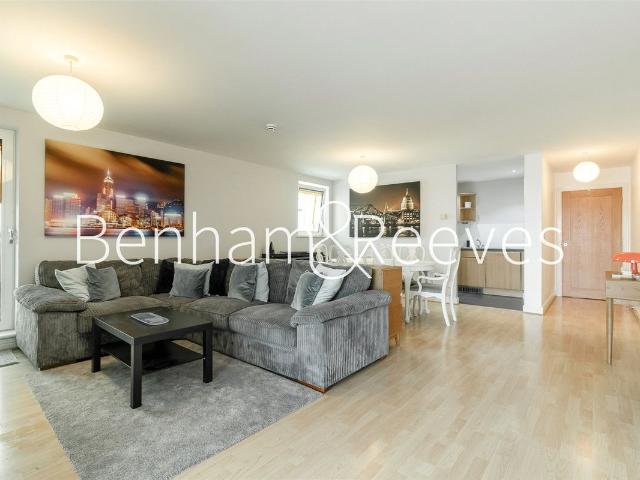 Erebus Drive, London SE28, 2 bed flat to rent, £2,000 pcm | PrimeLocation