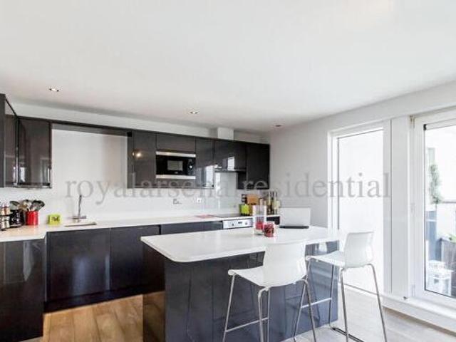 Erebus Drive, Royal Artillery Quays, 2 Bedroom Apartment
