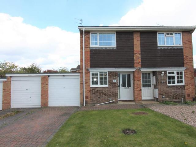 Erica Drive, Leamington Spa, CV31 2 bed semi detached house to rent £1,295 pcm £299 pw
