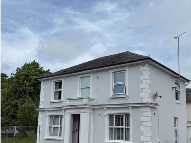 Eridge Road, Tunbridge Wells TN4, 3 bed flat to rent, £1,650 pcm | PrimeLocation