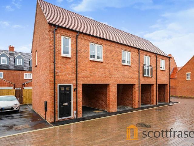 Eridge Road, Bicester, Oxfordshire, OX26 2 bed flat to rent £1,600 pcm £369 pw