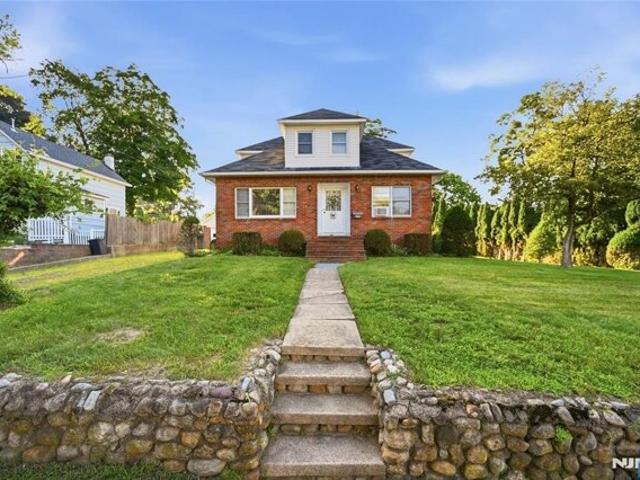 Erie Ave, Midland Park, Home For Sale