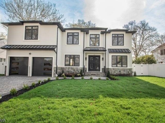 Erie Rd, Paramus, Home For Sale
