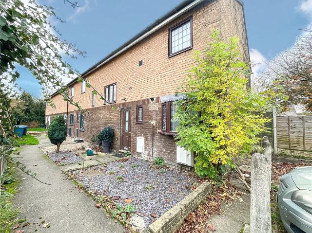 Eringden, Wilnecote, Tamworth, Staffordshire B77, Room to rent, £650 pcm | PrimeLocation
