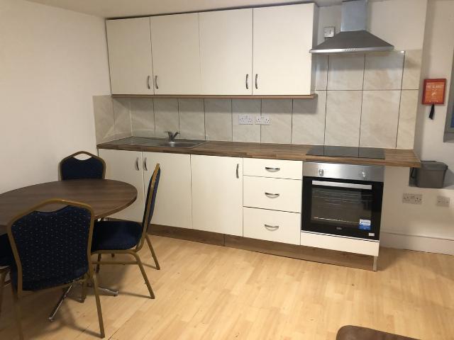 Erleigh Road Reading RG1, 2 bed flat to rent, £1,195 pcm | PrimeLocation