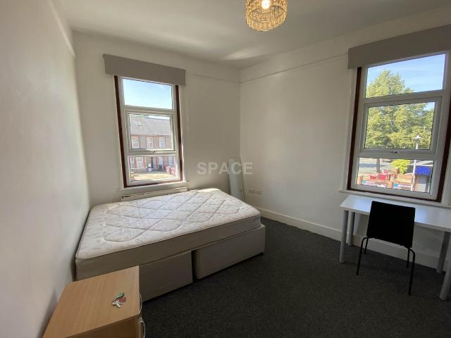 Erleigh Road, Reading RG1, 4 bed shared accommodation to rent, £2,000 pcm | PrimeLocation