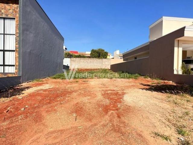 erreno à venda no condomínio Residencial Royal Garden, na cidade de Paulínia/SP