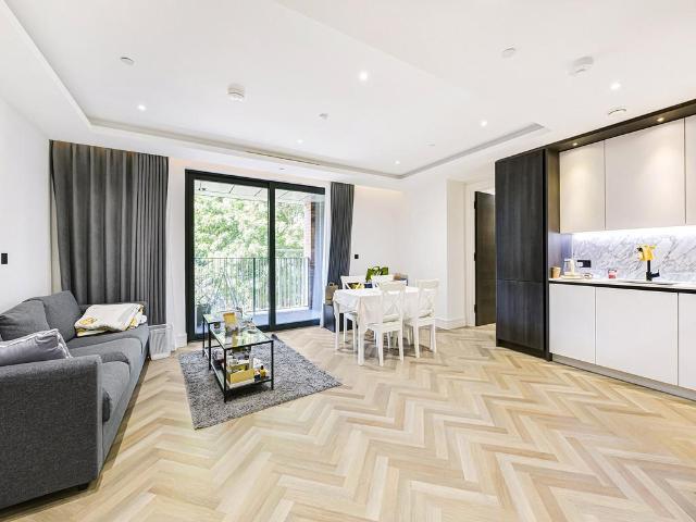 Errington House, 4 Brigade Court, SE1 2 bed apartment to rent £4,100 pcm £946 pw