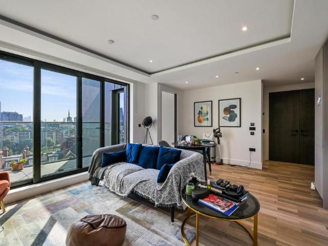 Errington House, London Bridge. Studio to rent £3,553 pcm £820 pw